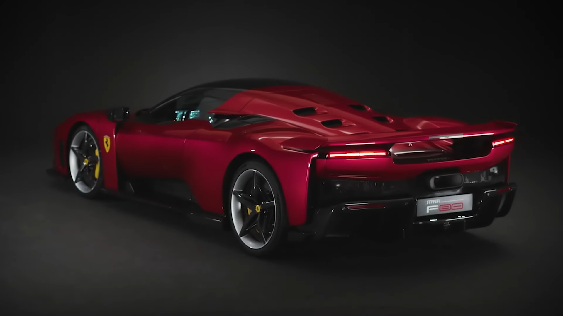 フェラーリ新型【F80】限定799台[即完売]の価格5億円超えFerrari。ラ・フェラーリの後継車？ライバルとなるか？マクラーレンW1との比較も含め、ざっくりまとめ。 | USAGI GIKEN