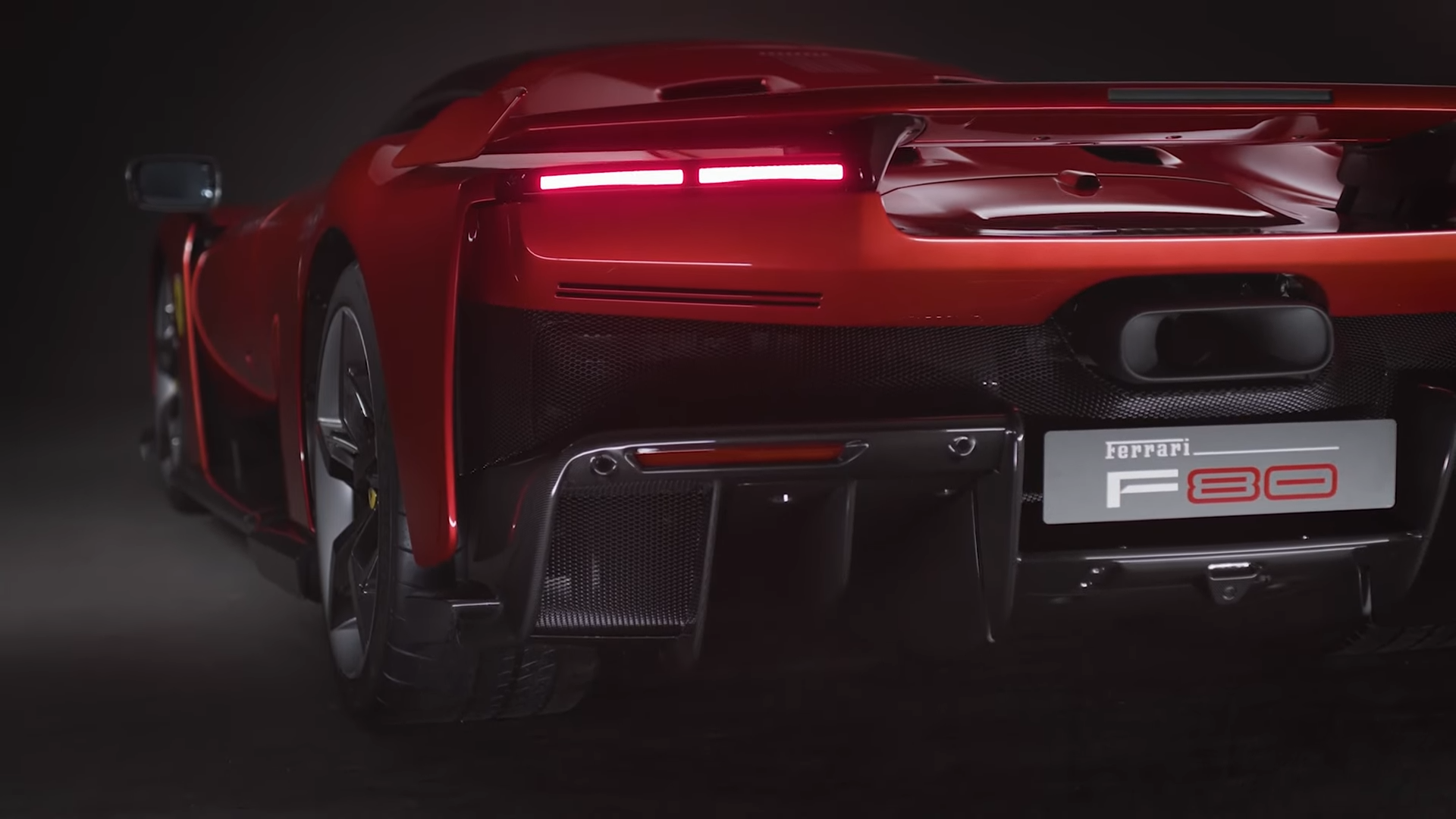 フェラーリ新型【F80】限定799台[即完売]の価格5億円超えFerrari。ラ・フェラーリの後継車？ライバルとなるか？マクラーレンW1との比較も含め、ざっくりまとめ。 | USAGI GIKEN