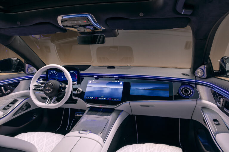 【2026新型】メルセデス・ベンツSクラス(W223後期)日本発売はいつ？価格・スペック・V8刷新を徹底解説 | USAGI GIKEN